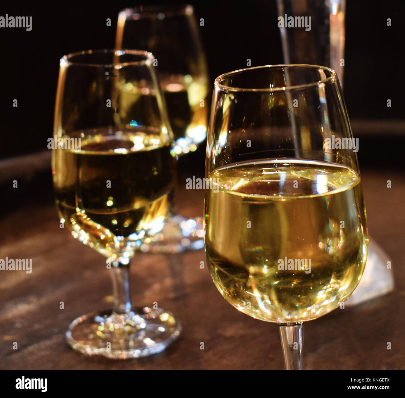 Vino blanc hi-res stock photography and images - Alamy
