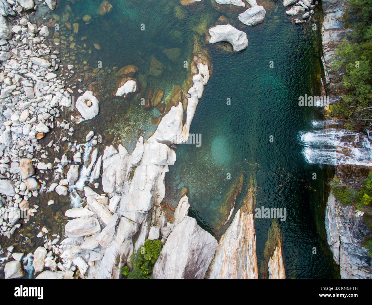 Small lakes aerial hi-res stock photography and images - Alamy