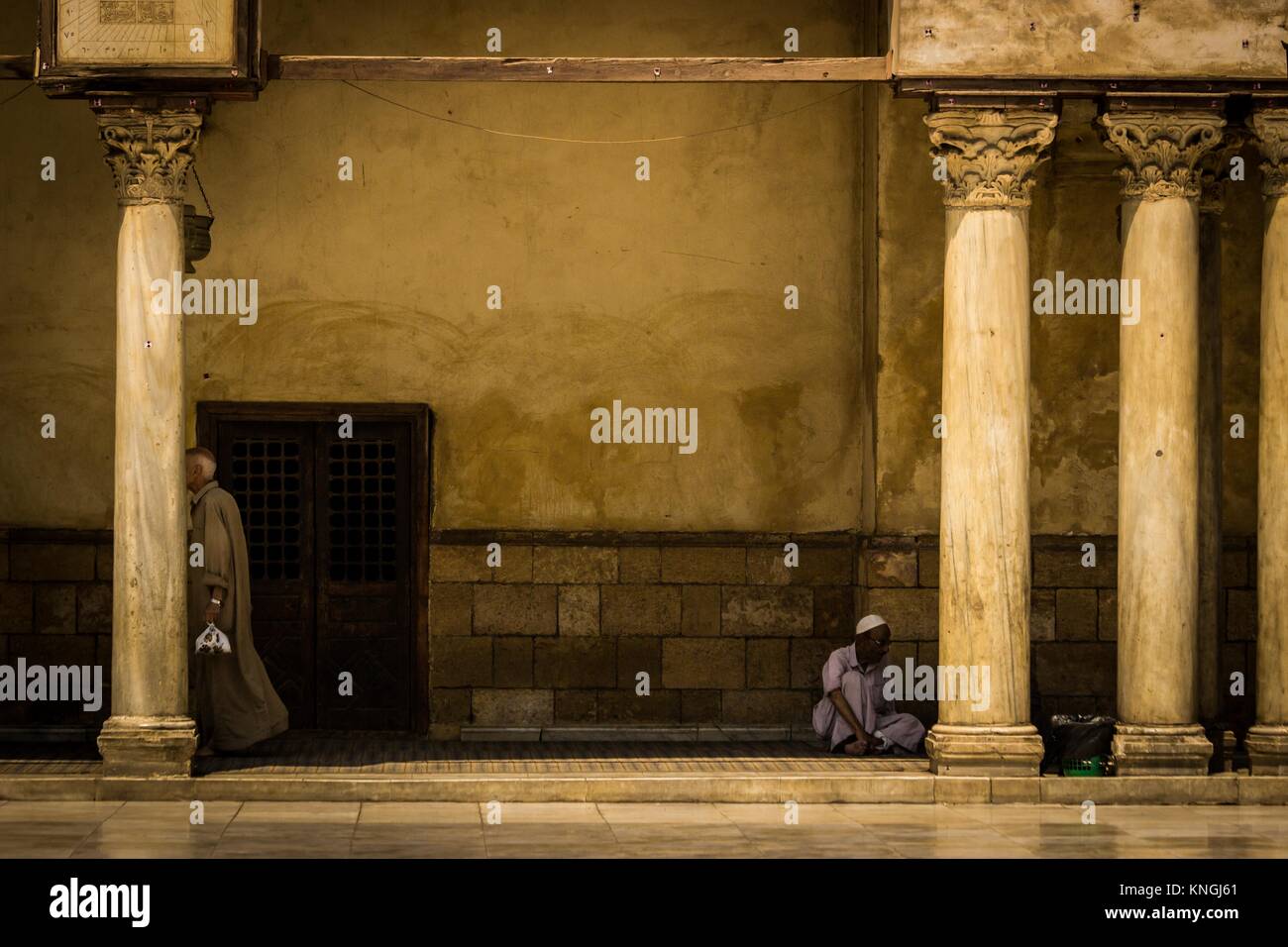 Azhar Mosque Arcade Stock Photo - Alamy