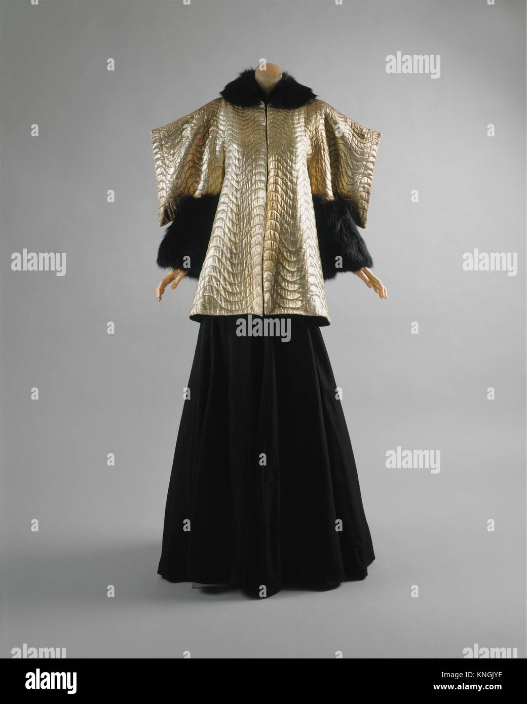 Couture fantasy hi-res stock photography and images - Alamy