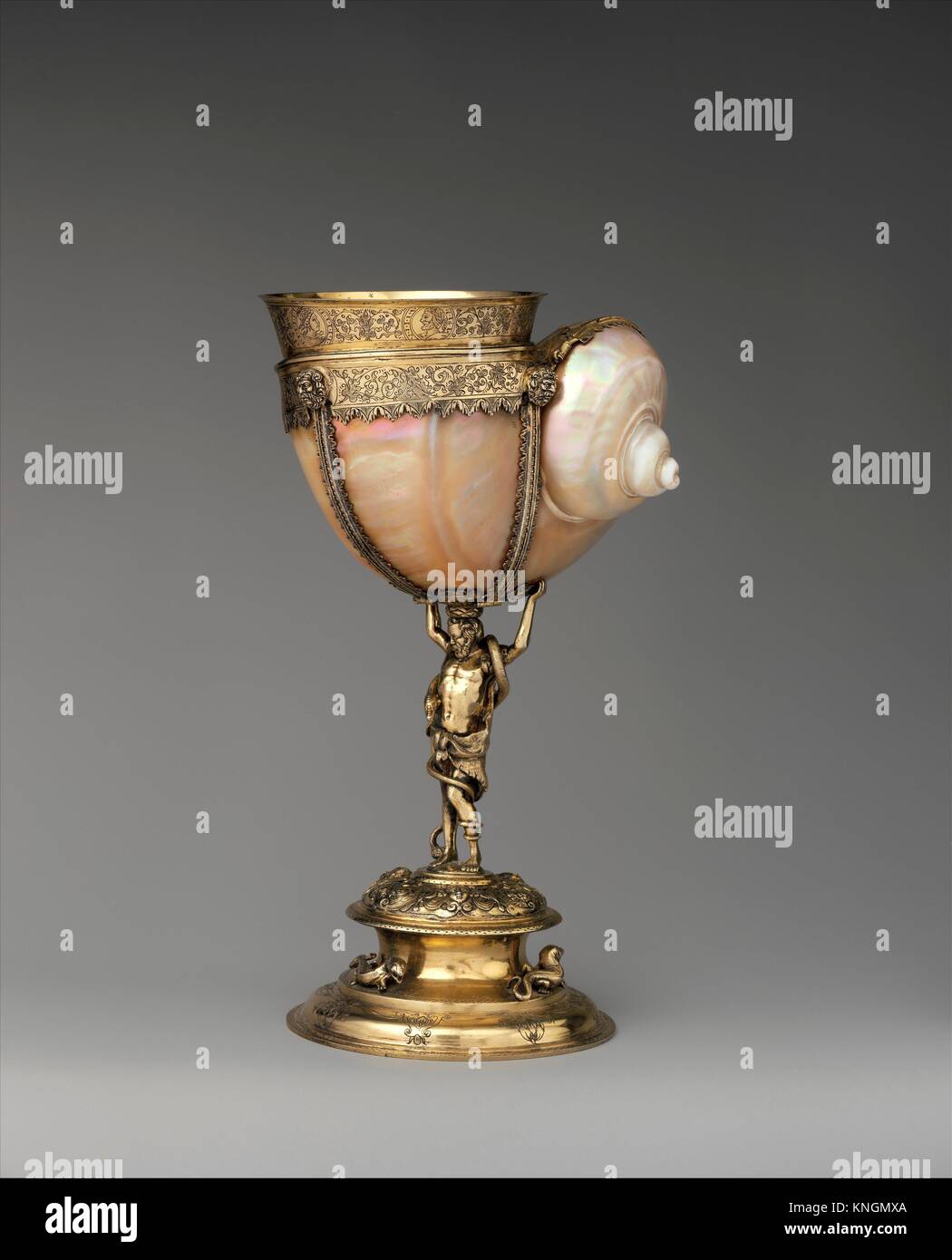 16th century silver cup hi-res stock photography and images - Alamy