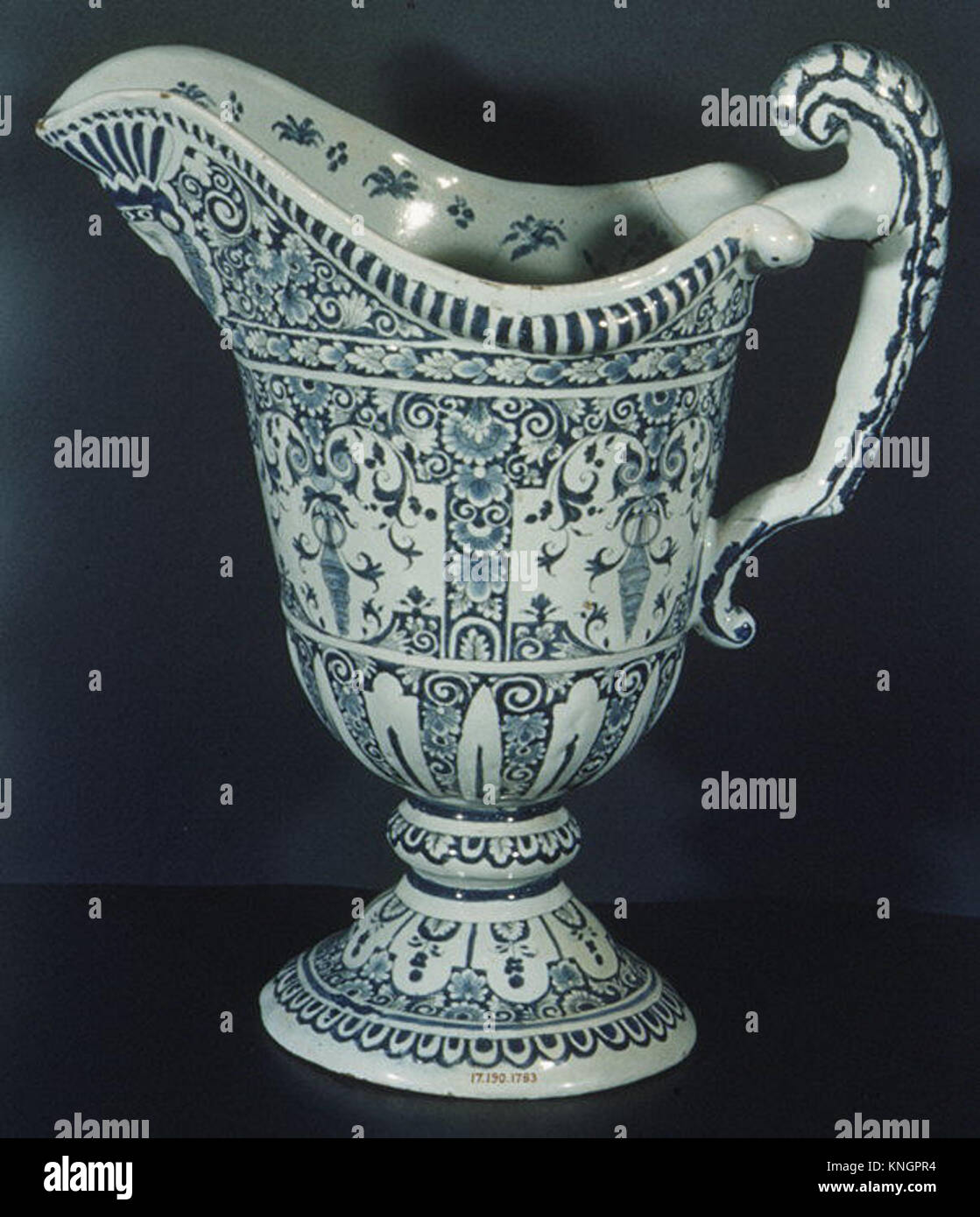 Ornamental ewer hi-res stock photography and images - Alamy