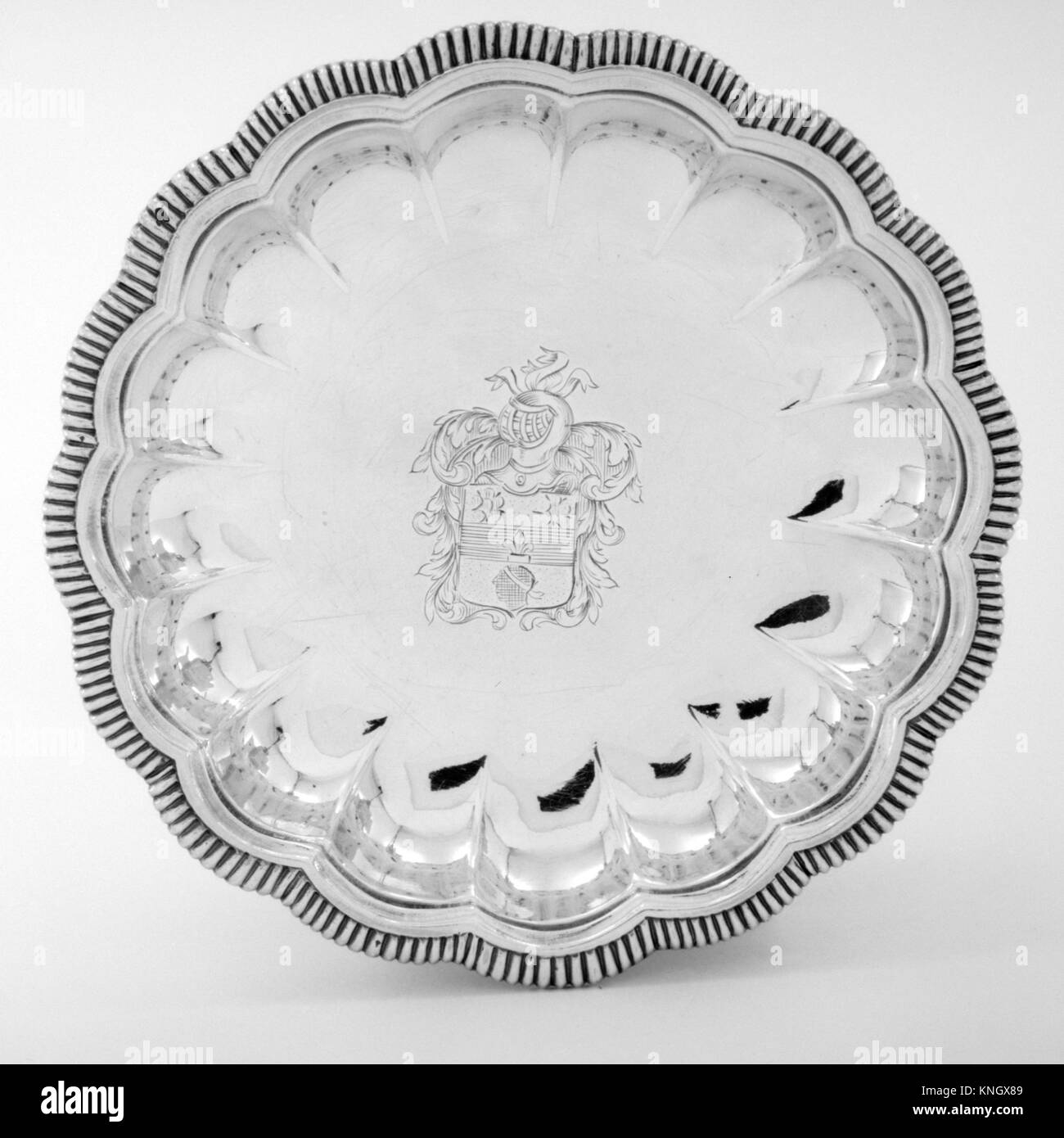 Dish (one of a pair) MET 188299 204682 Stock Photo - Alamy