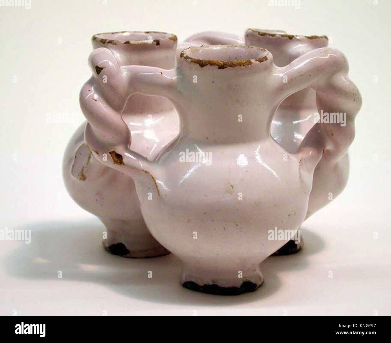 Fuddling cup hi-res stock photography and images - Alamy