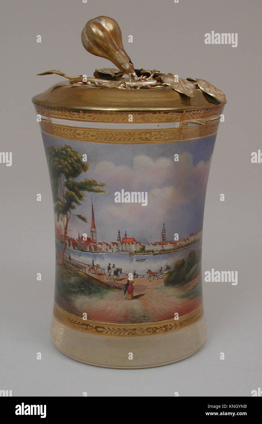 Beaker MET SF1990 328 3ab 207889 Stock Photo - Alamy
