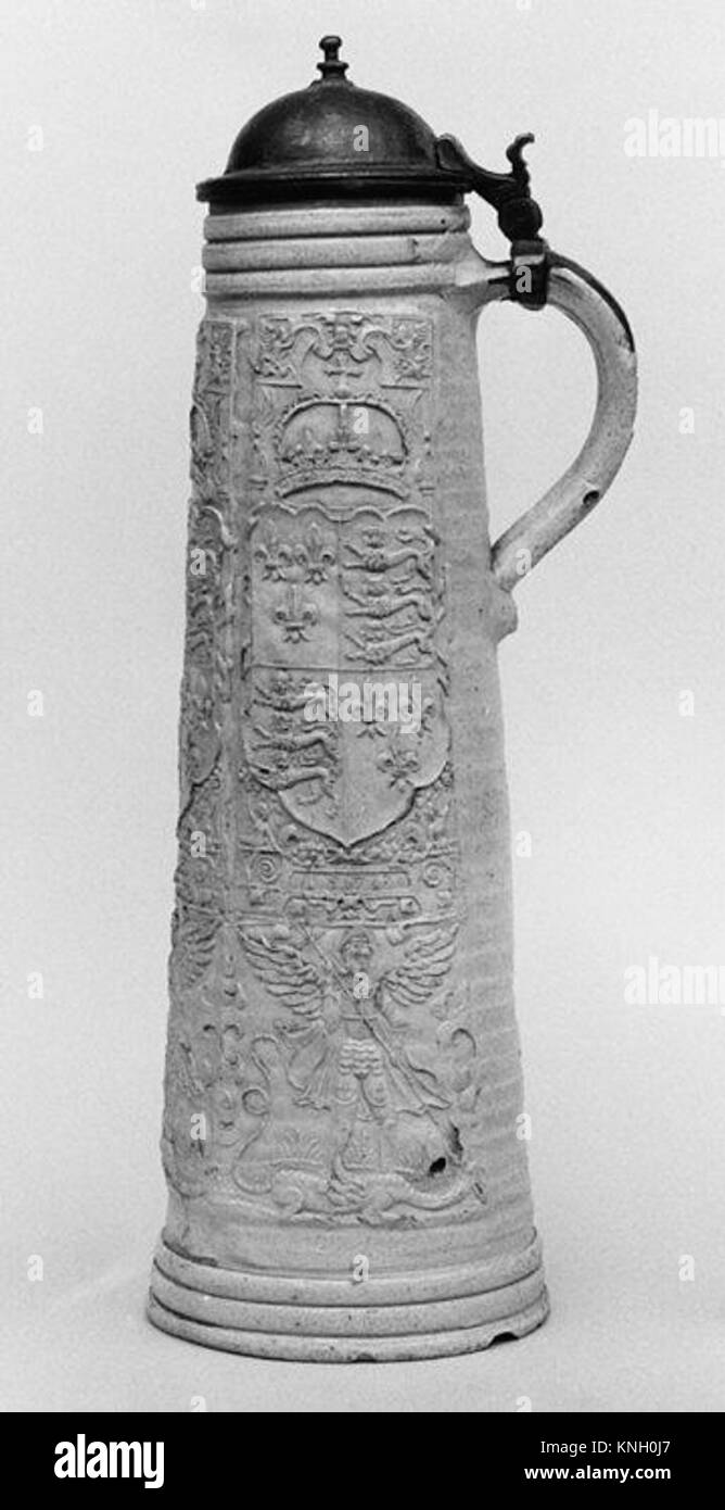 Flagon cover hi-res stock photography and images - Alamy
