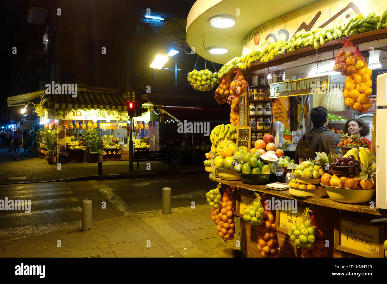 Fresh juice kiosk in the junction of Dizengoff street and Ben Gurion ...