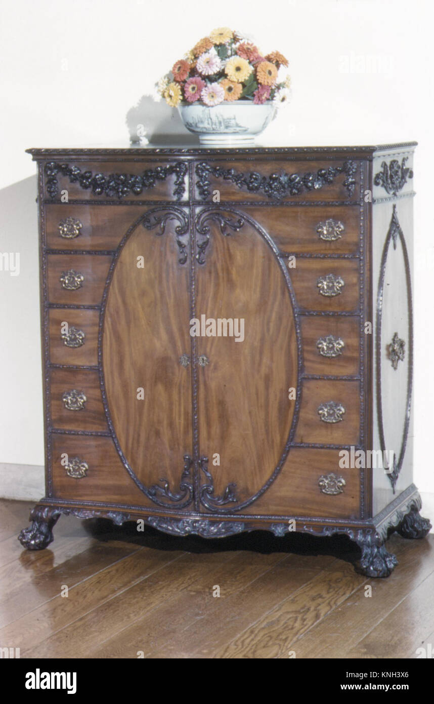 Clothes press hi-res stock photography and images - Alamy