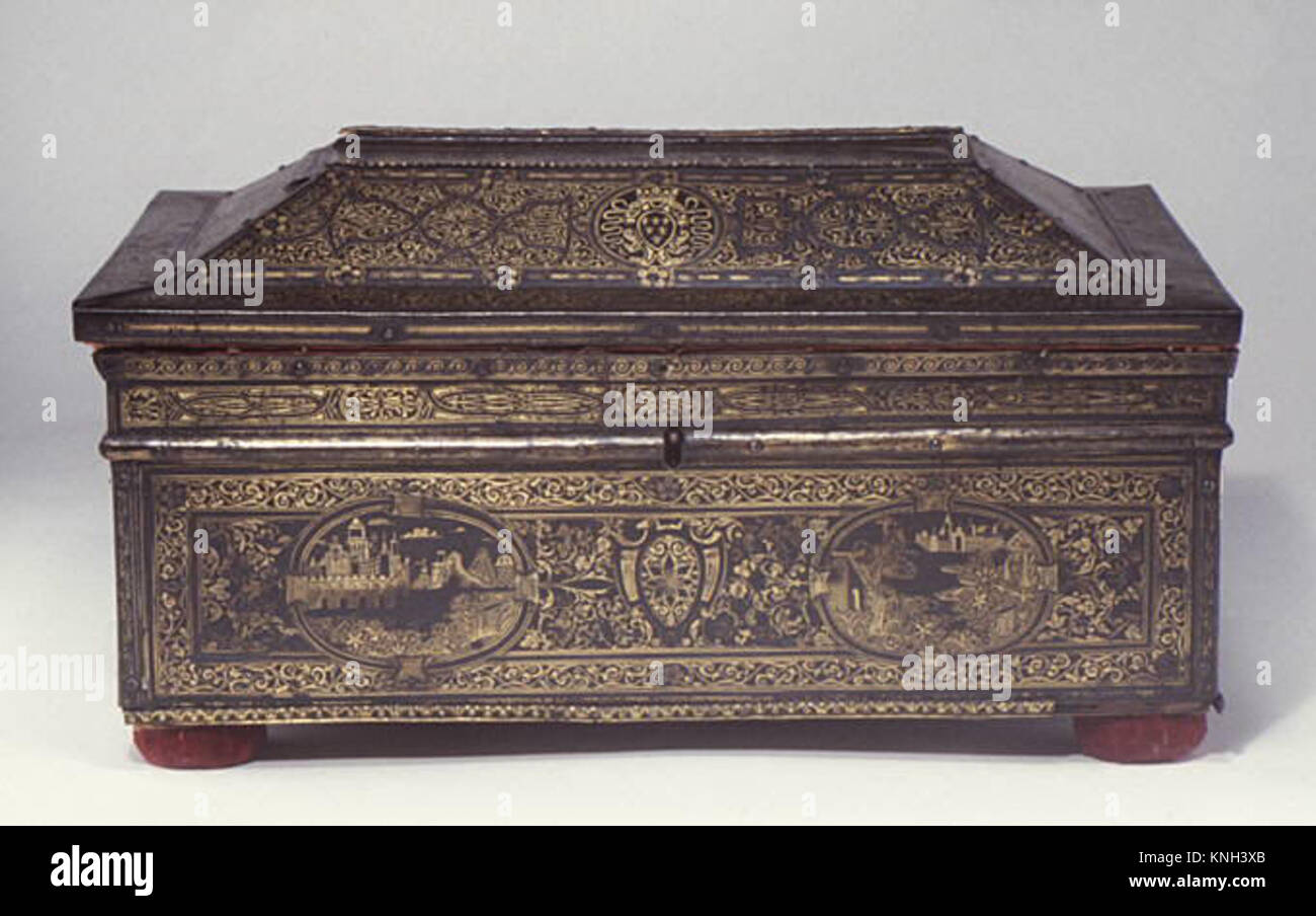 An ornate casket from The Metropolitan Museum of Artâ€™s collection ...