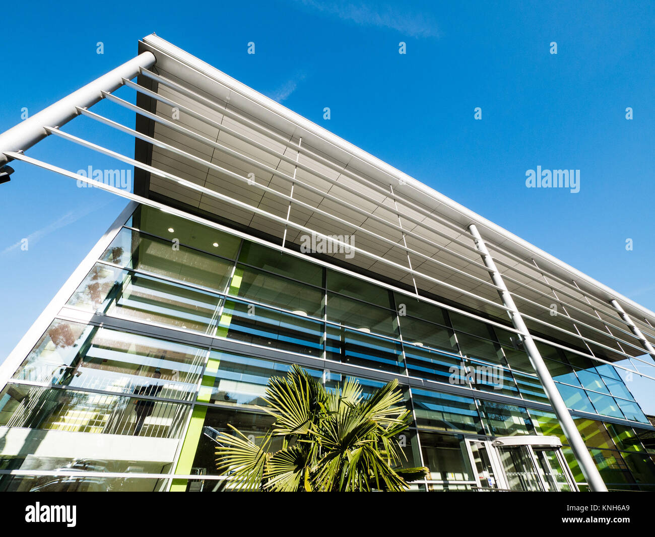 Surrey university campus hi-res stock photography and images - Alamy
