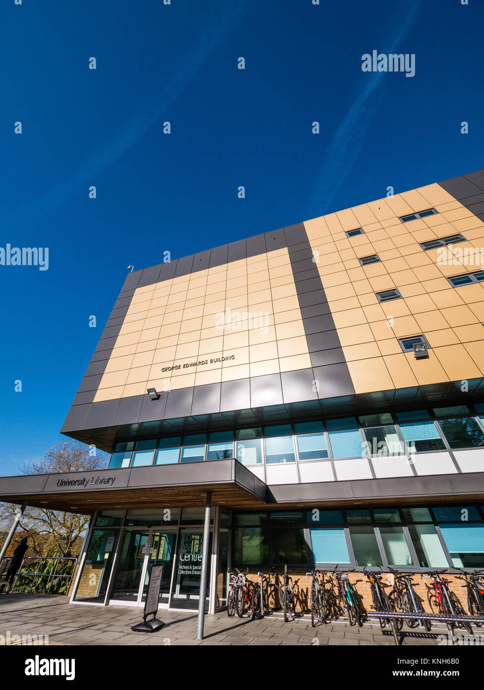 Surrey public library hi-res stock photography and images - Alamy