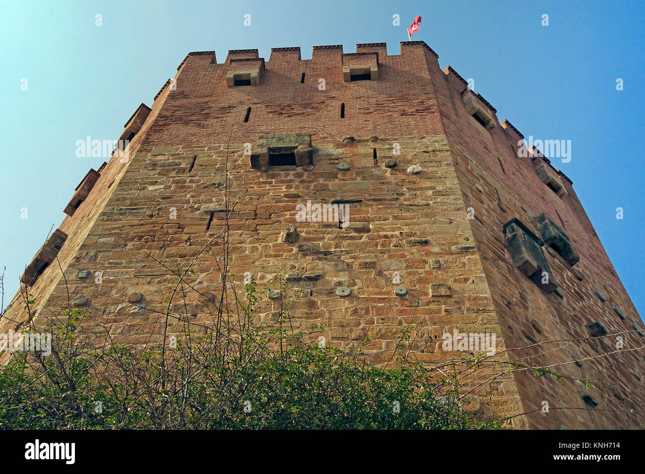 Red tower hi-res stock photography and images - Alamy