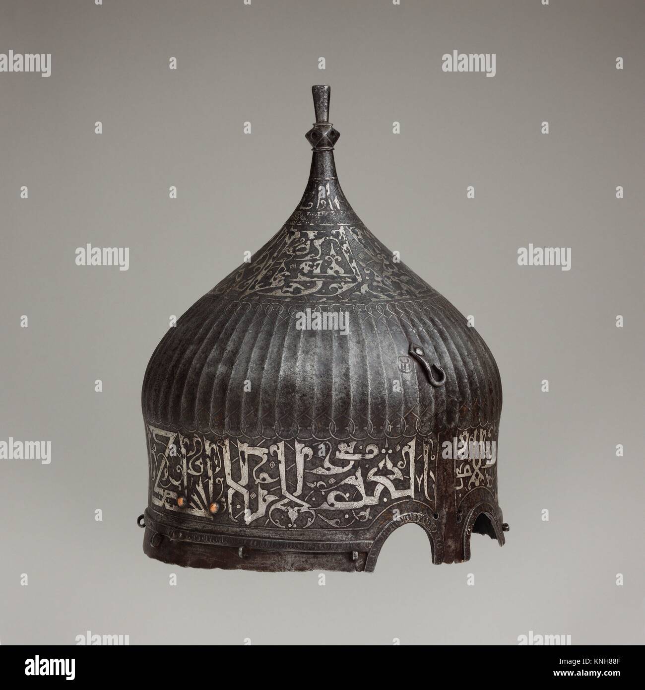 Gold white turban hi-res stock photography and images - Alamy