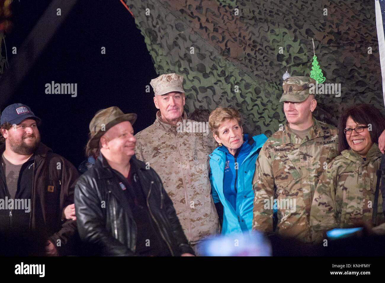 Roastmaster comedian Jeff Ross (second from left), U.S. Joint Chiefs of ...