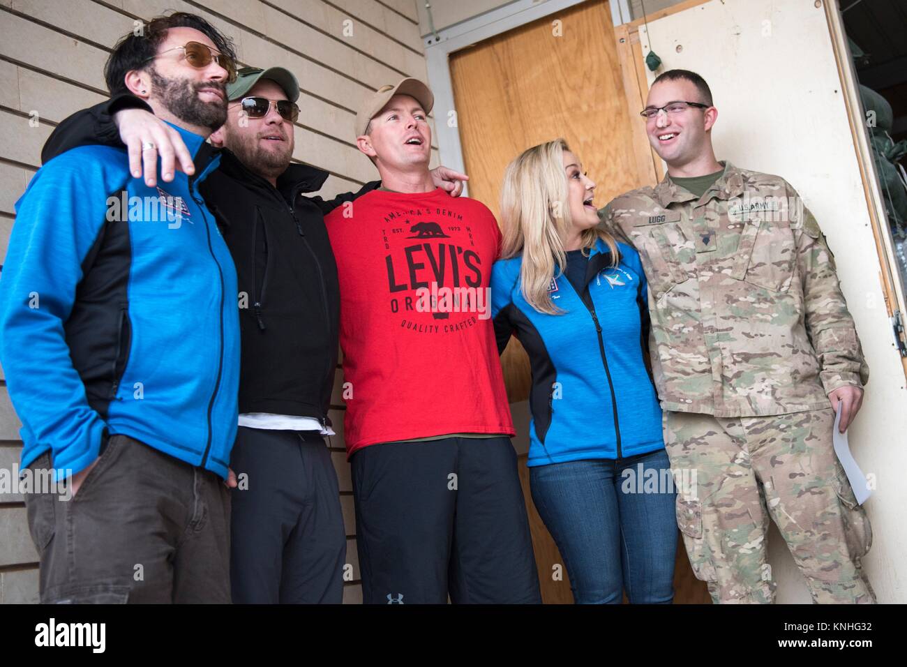 Country music singer Kyle Jacobs (second from left) and Kellie Pickler ...
