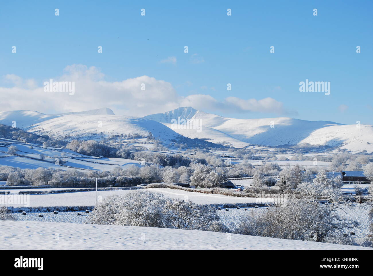 Brecon Beacons December 2017 Snow Stock Photo - Alamy