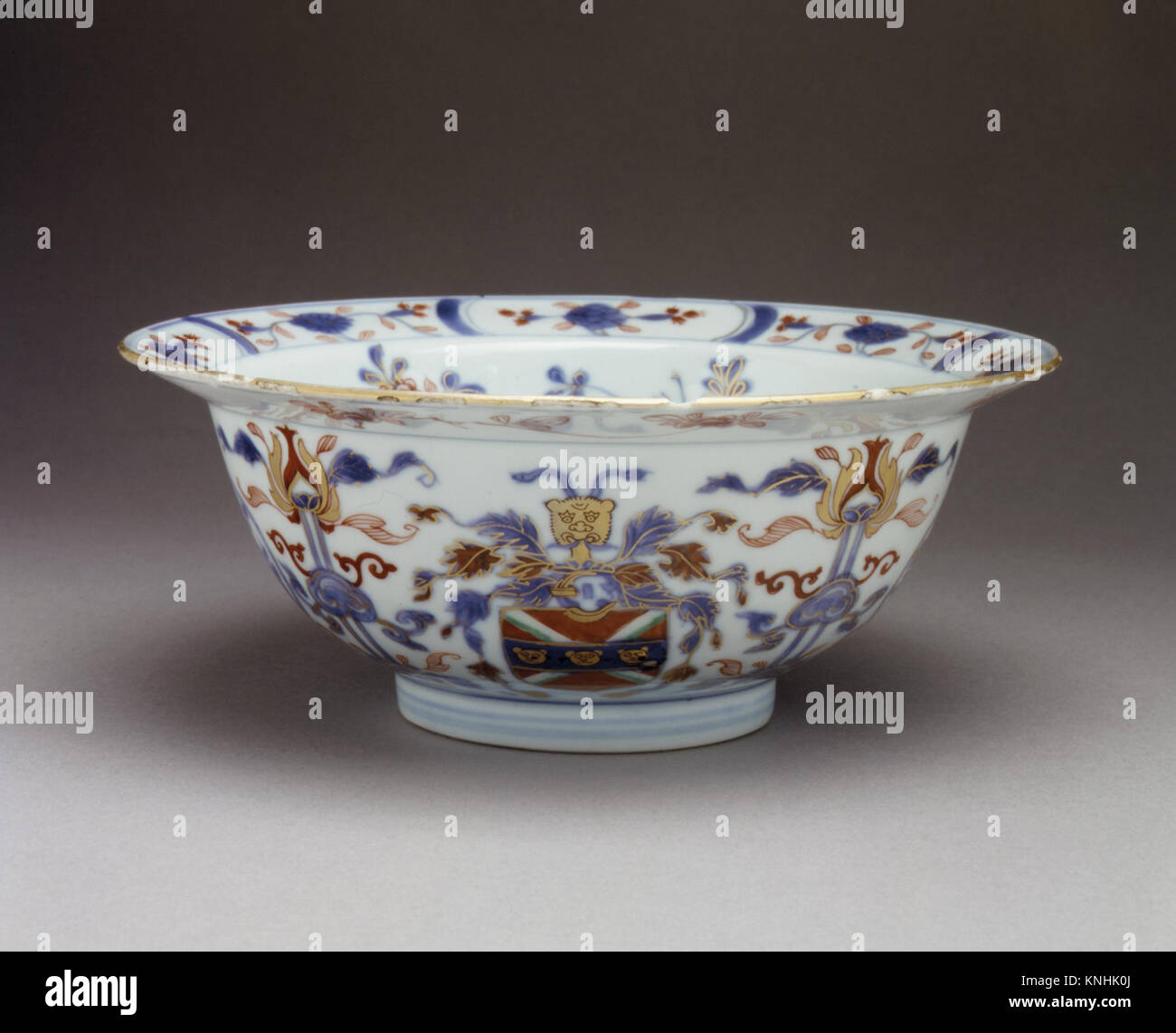 This bowl displays the Horsmanden family coat of arms, representing ...