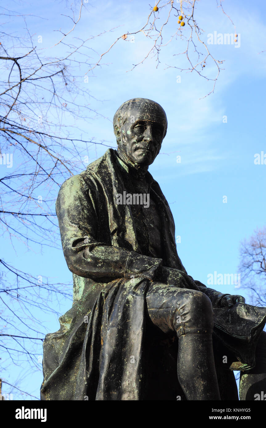 John cartwright statue hi-res stock photography and images - Alamy