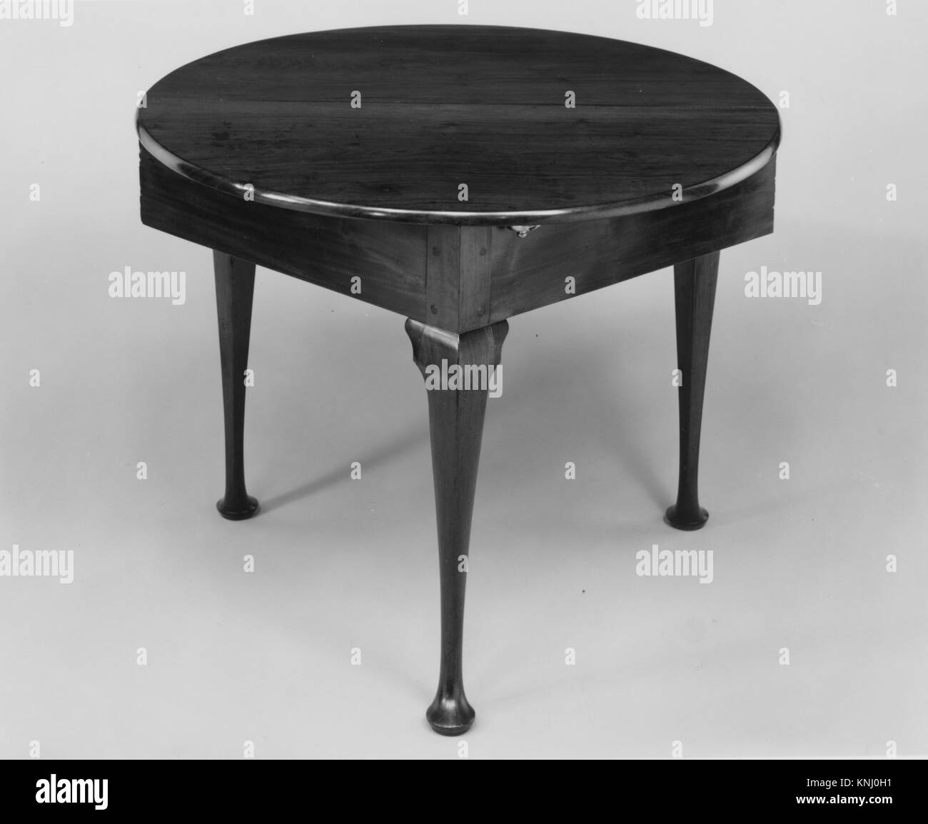 Artifact crafting Black and White Stock Photos & Images - Alamy