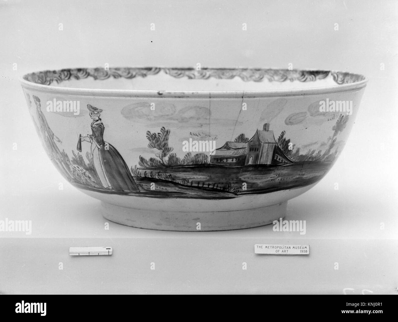 A British stoneware bowl from around 1765, made for the American market ...