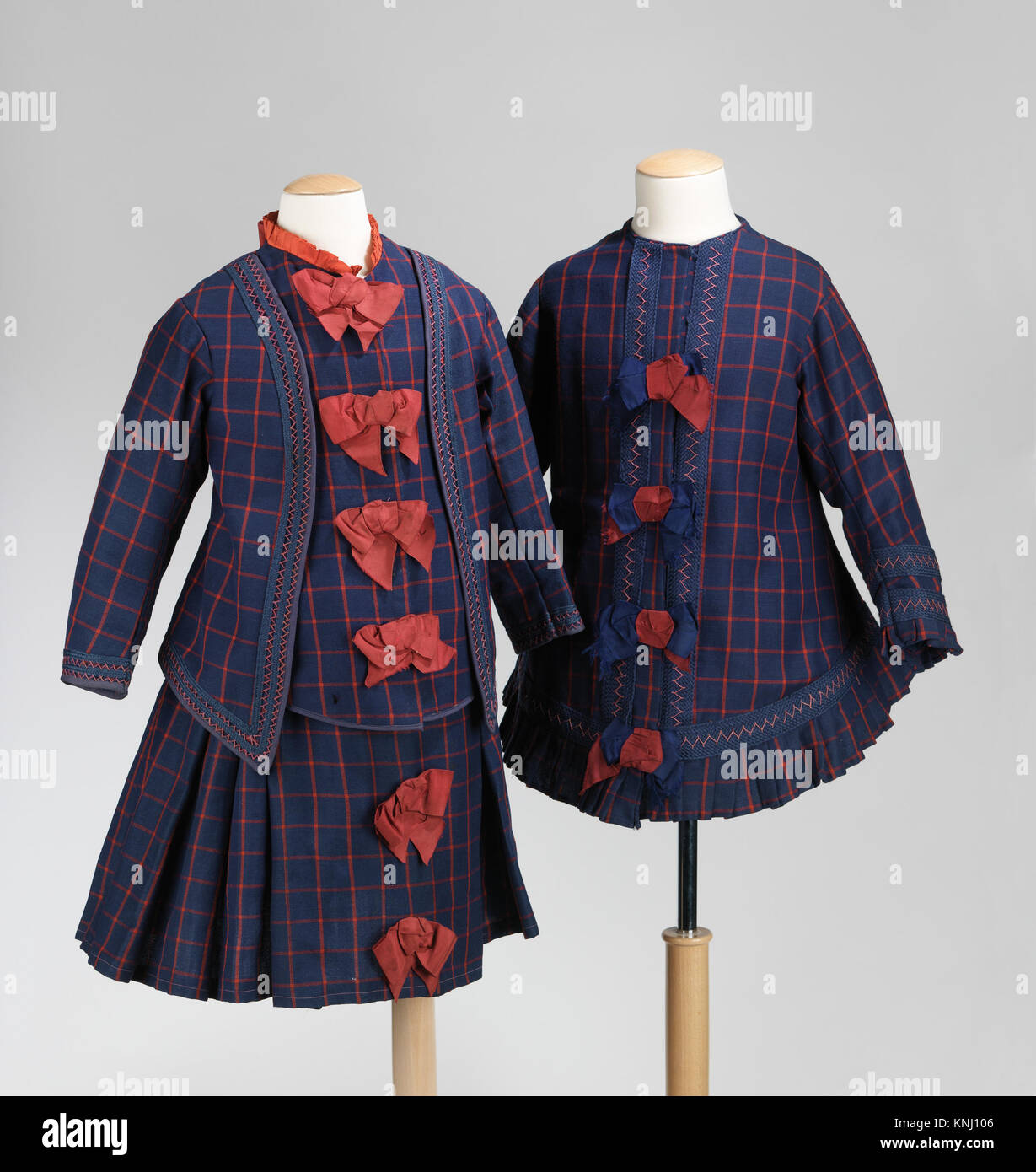 Ensemble collection garments accessories hi-res stock photography and ...