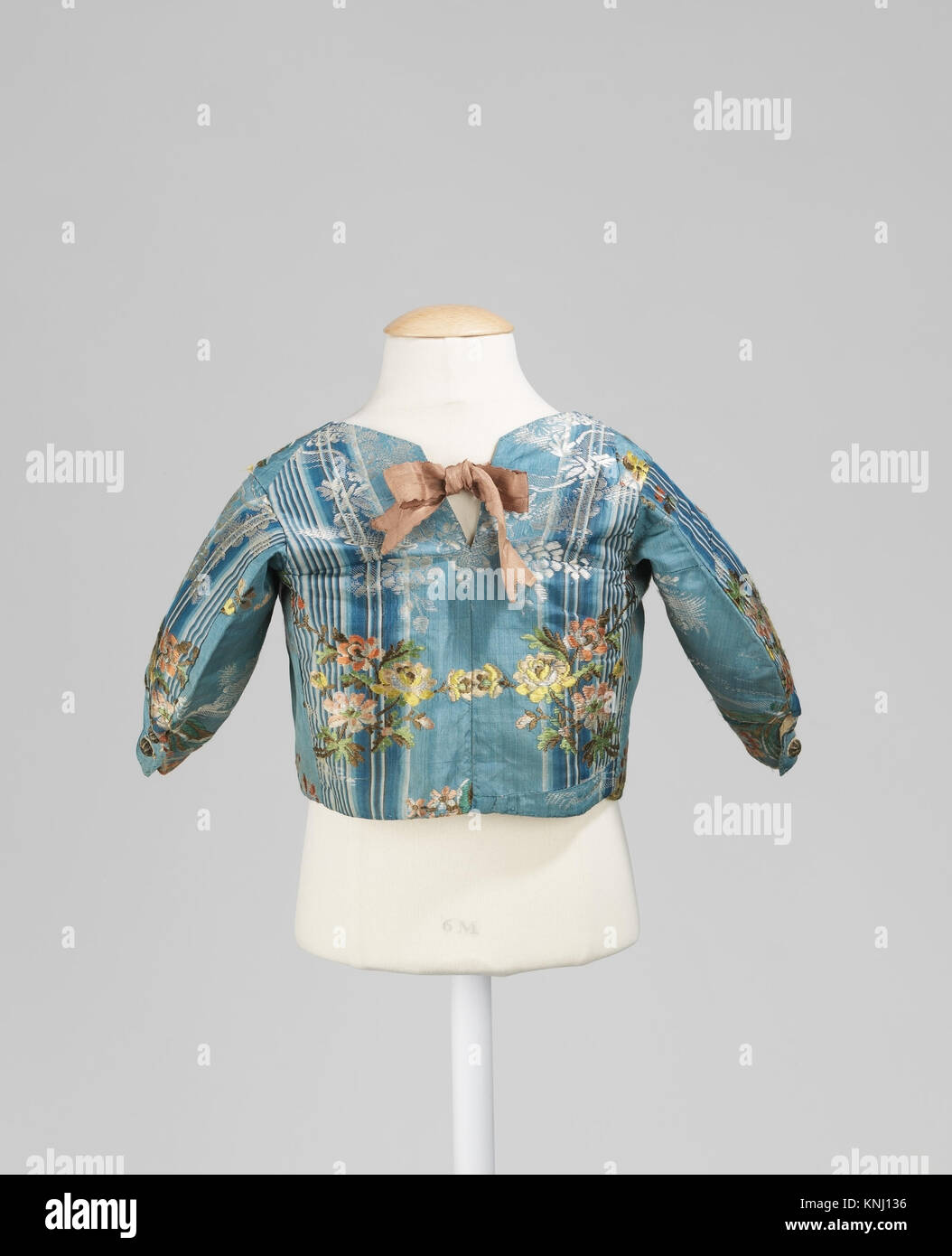 Garment reflect craftsmanship hi-res stock photography and images - Alamy