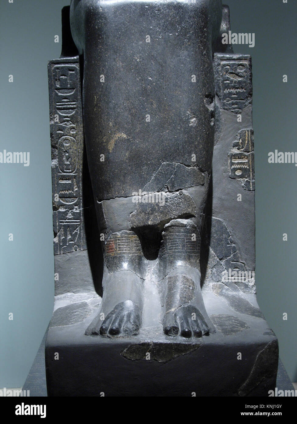 Sculpture of Hatshepsut, 15th century BCE pharaoh of ancient Egypt ...