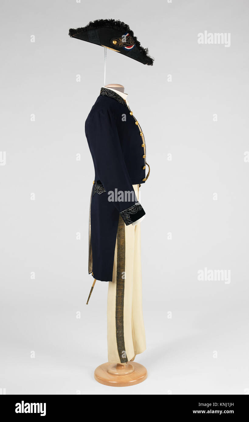 Ensemble collection garments accessories hi-res stock photography and ...