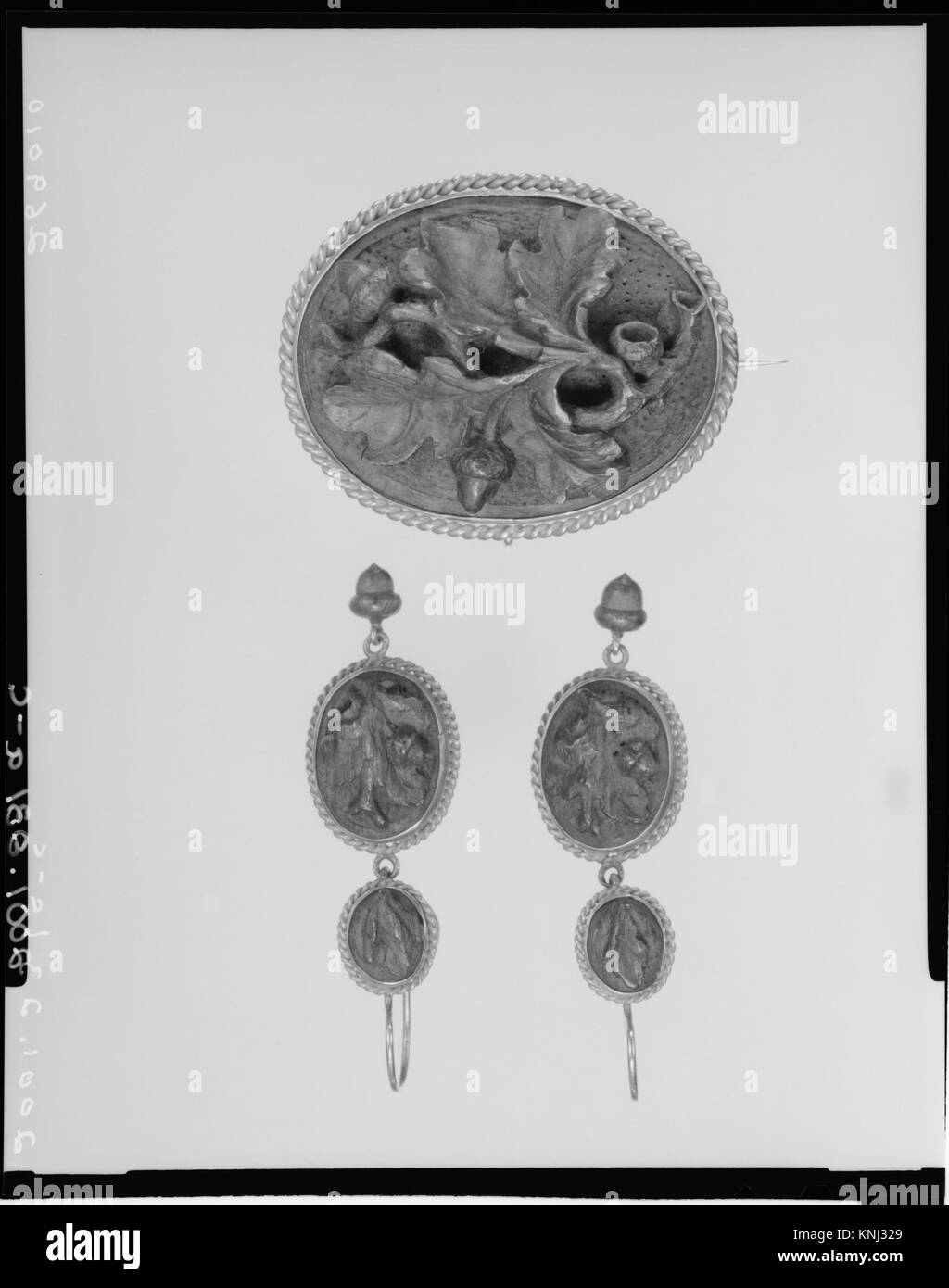 Brooch featuring ornamental design, worn as a fastener or decoration ...
