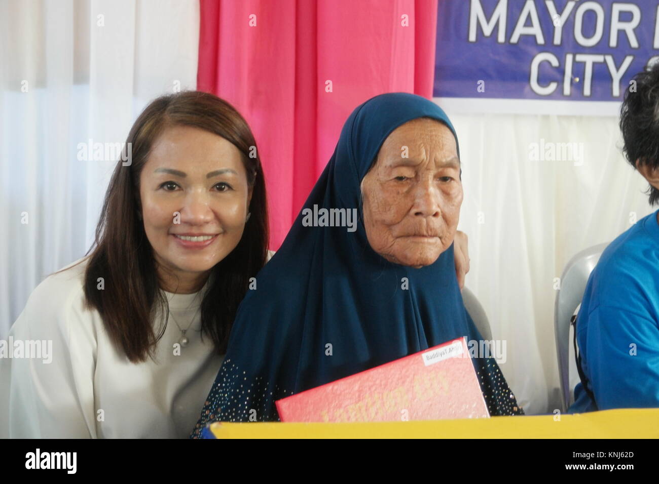 Lamitan City, Philippines. 09th Dec, 2017. Mayor Rosita Furigay ...