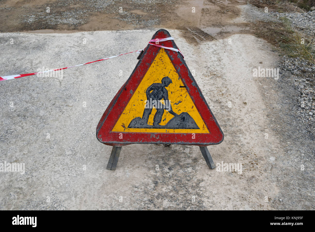 Construction sign hi-res stock photography and images - Alamy