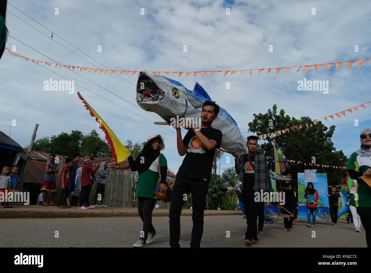 Philippines. 11th Dec, 2017. Different Muslim ethnic group showcases ...