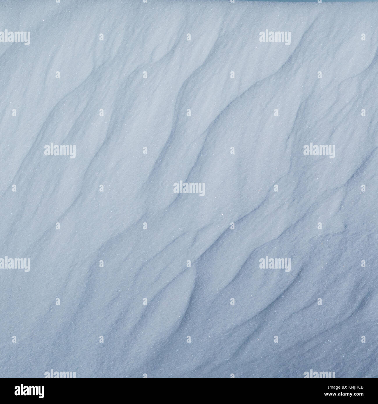 Paxton's Tower. UK. 11th December, 2017. Abstract image of snow drift ...