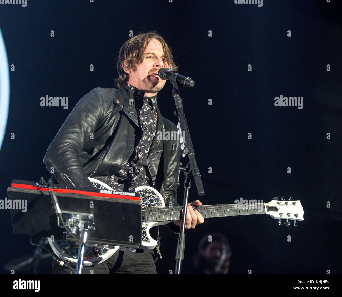 Inglewood, California, USA. 10th Dec, 2017. MARK FOSTER of Foster The ...