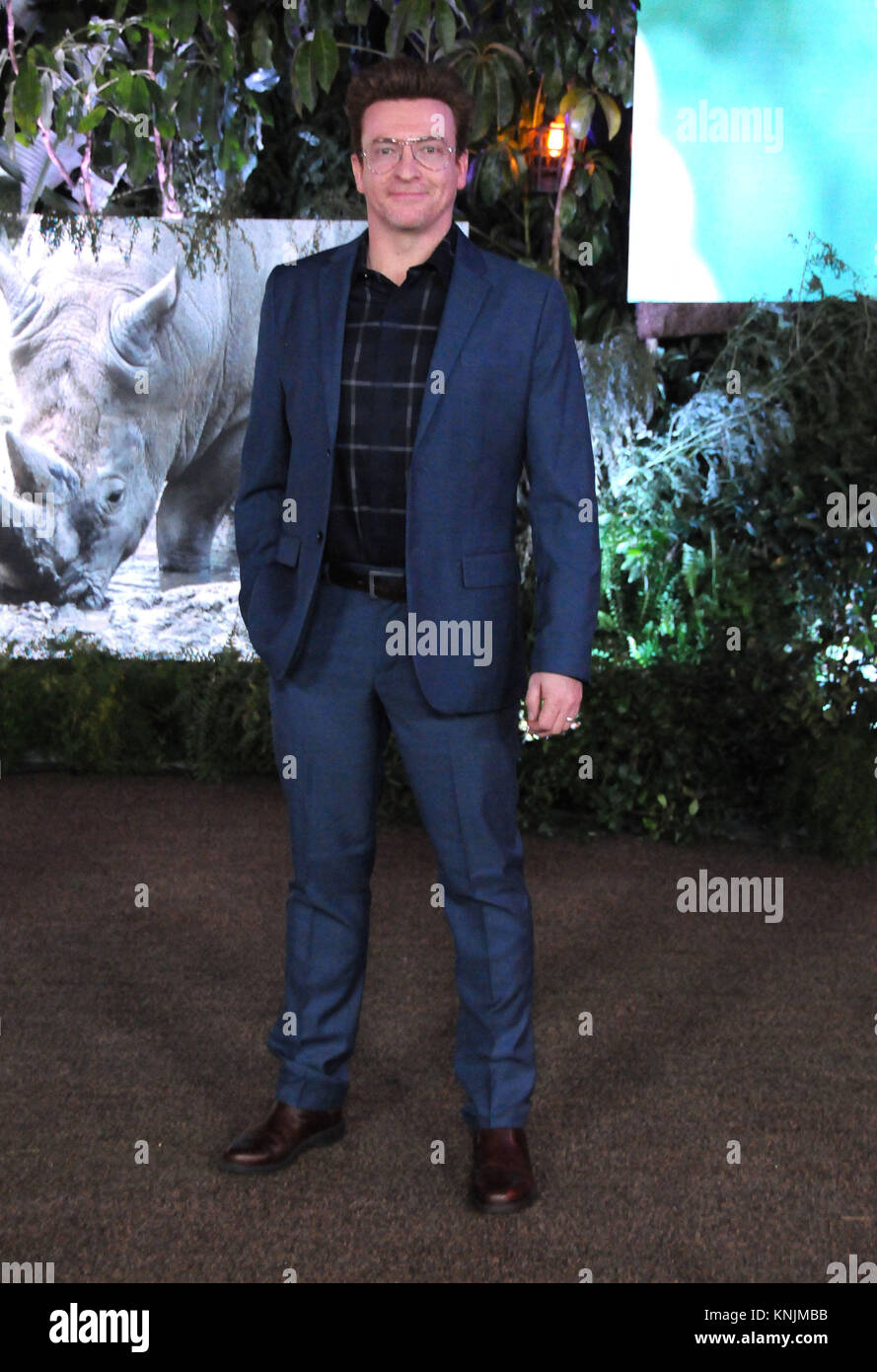 Hollywood, USA. 11th Dec, 2017. Actor Rhys Darby attends the premiere ...