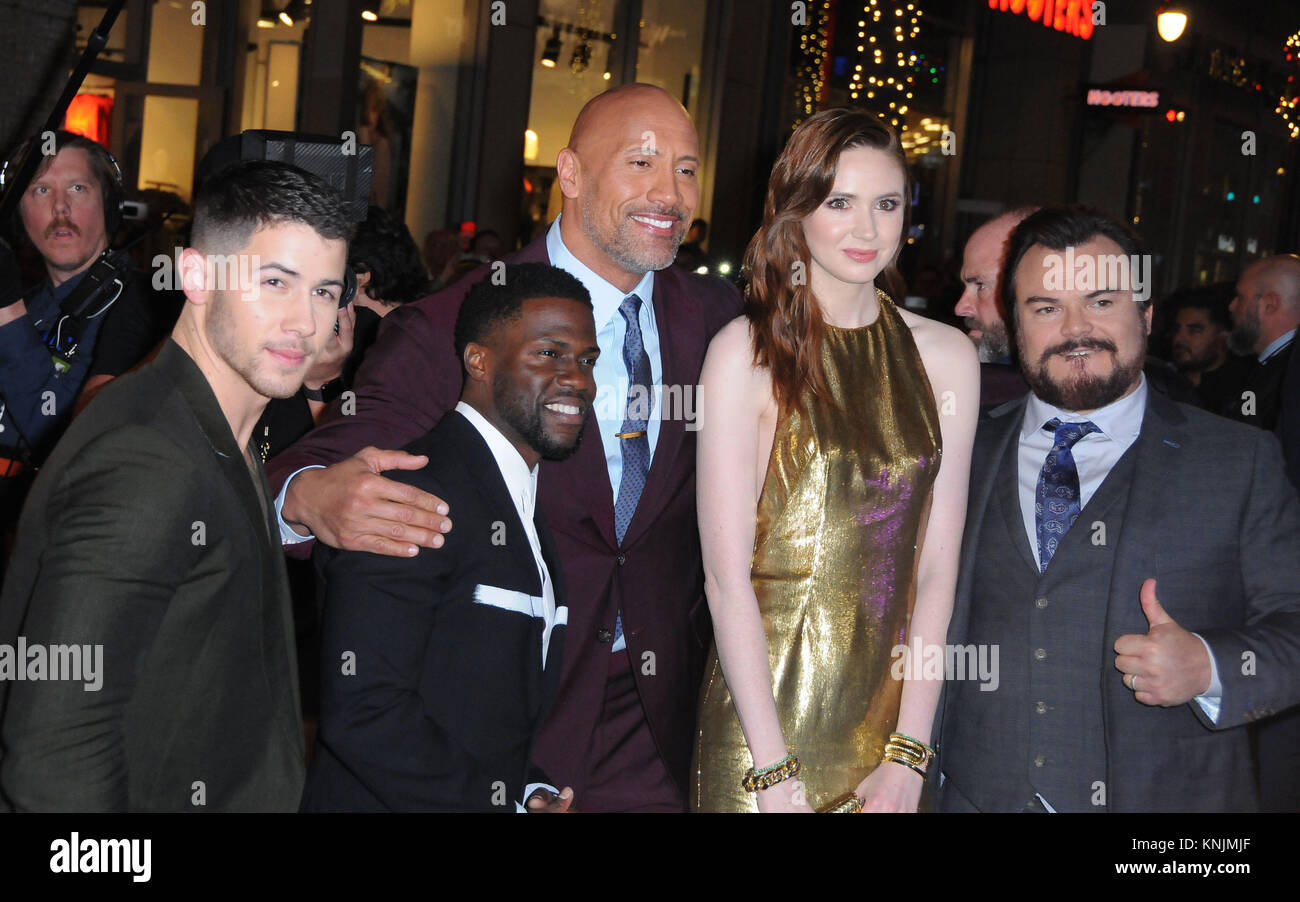 Hollywood, USA. 11th Dec, 2017. (L-R) Actors Nick Jonas, Kevin Hart ...