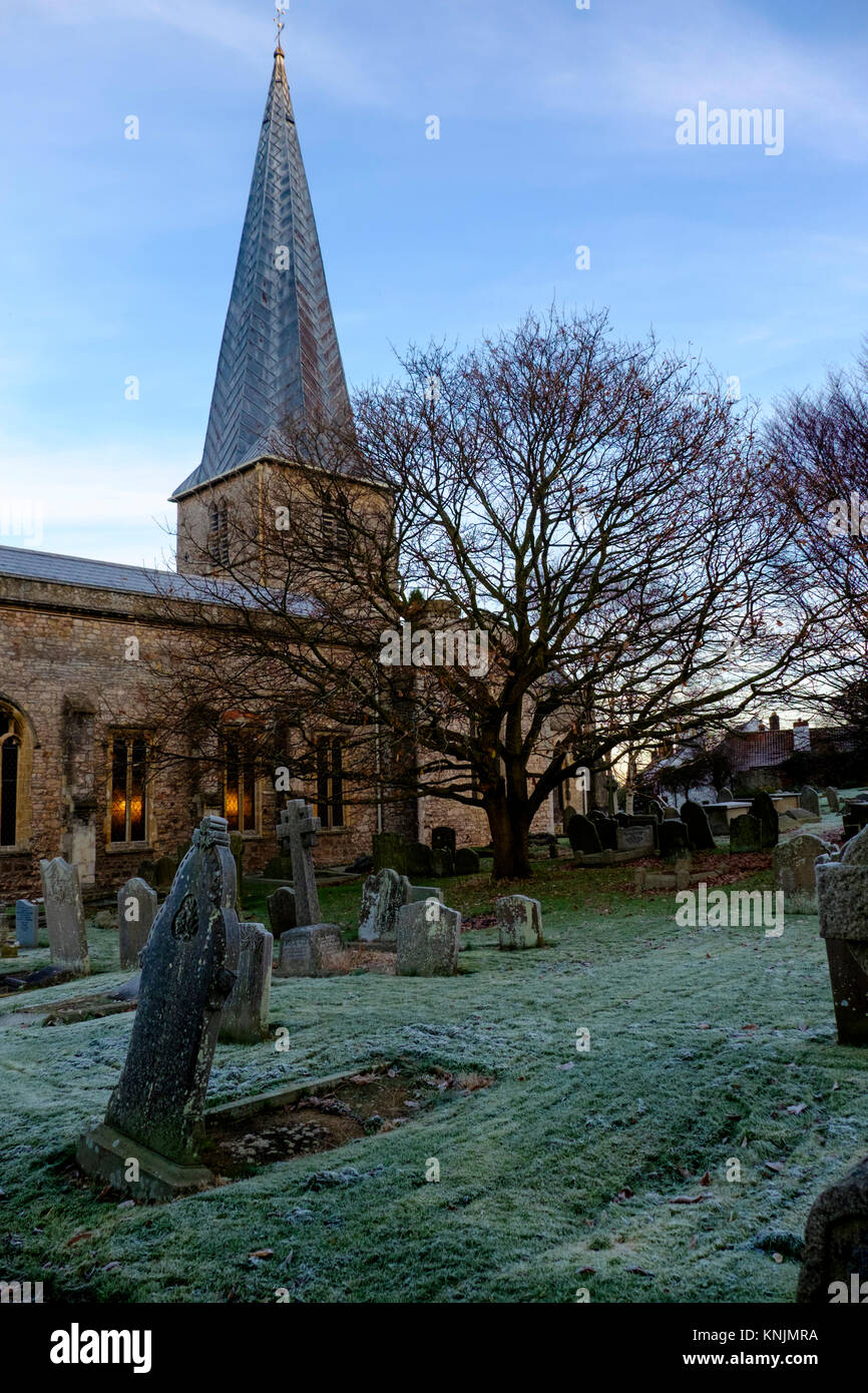 Almondsbury, Gloucestershire. 12th Dec, 2017. UK Weather. Frosty ...