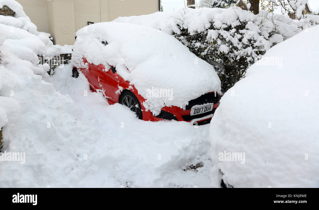 12 inches of snow hi-res stock photography and images - Alamy