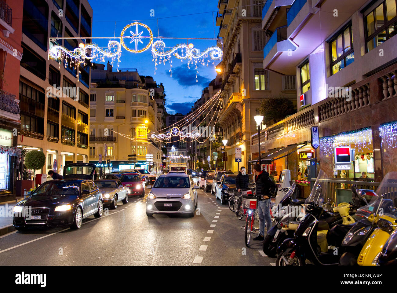 Monte Carlo, Monaco. 12th Dec, 2017. Christmas Atmosphere in Monaco ...