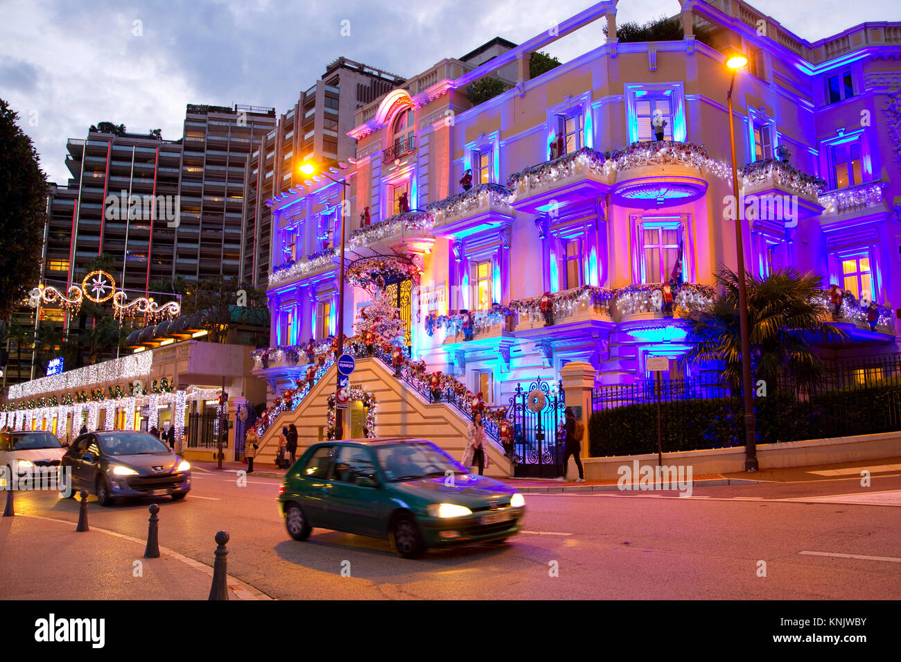 Monte Carlo, Monaco. 12th Dec, 2017. Christmas Atmosphere in Monaco ...