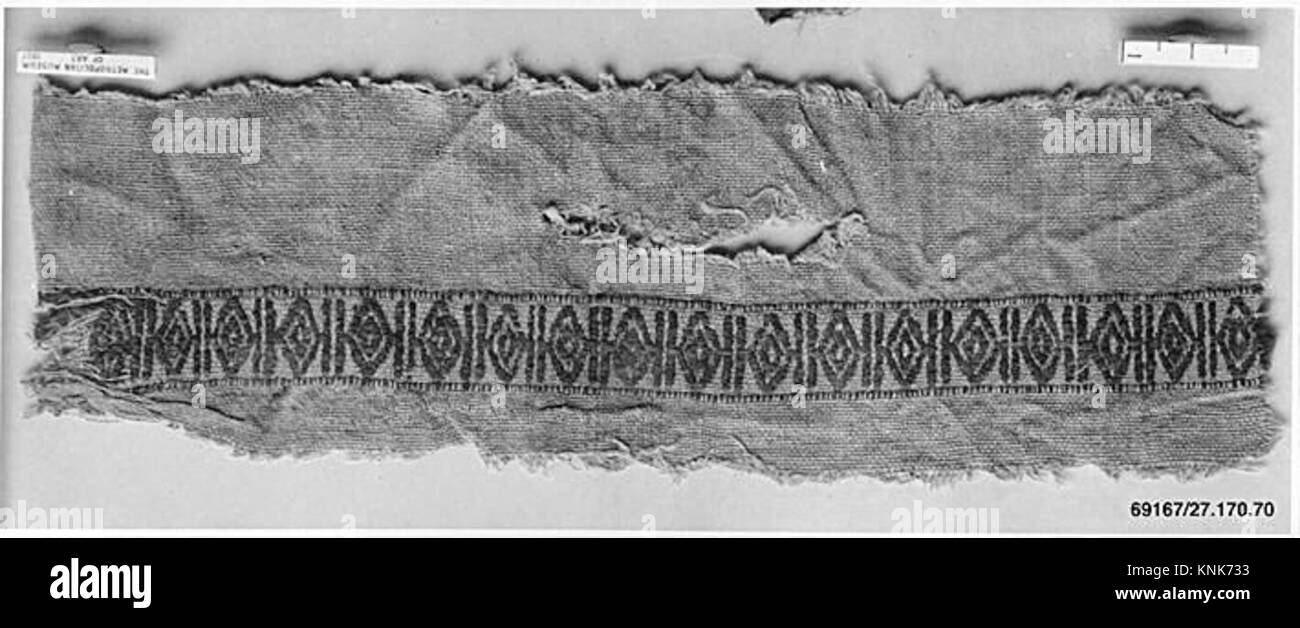 A 13th–14th century Egyptian textile fragment from Fustat, showing ...