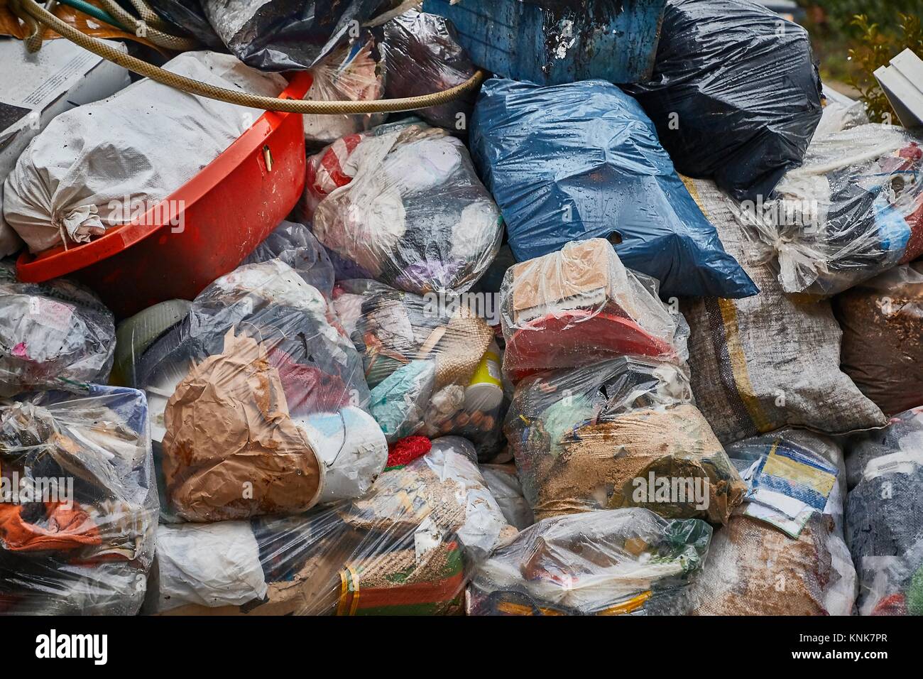 Mountain of trash Stock Photo - Alamy