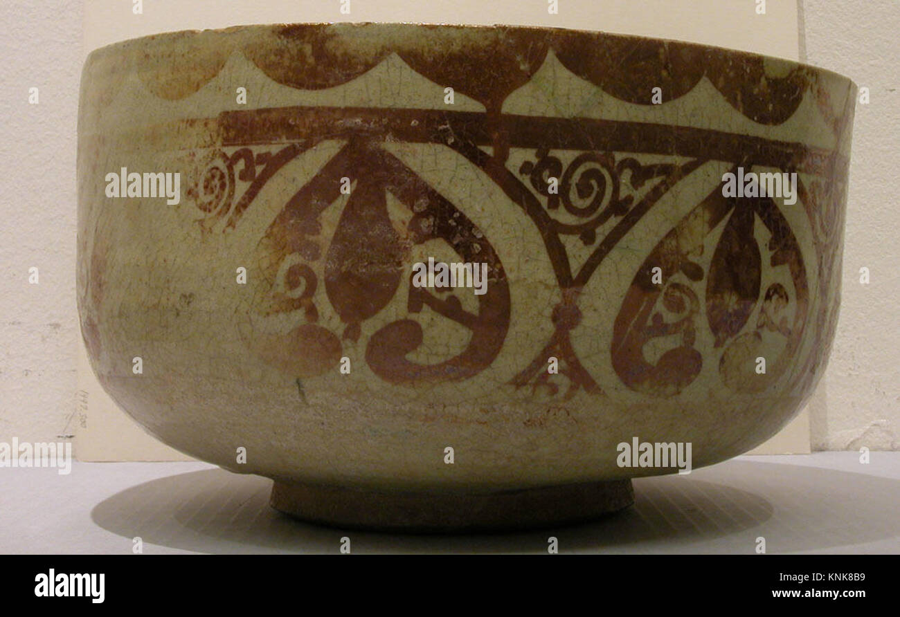 Bowl, mid-12th century, Made in Syria, stonepaste, luster-painted Stock ...