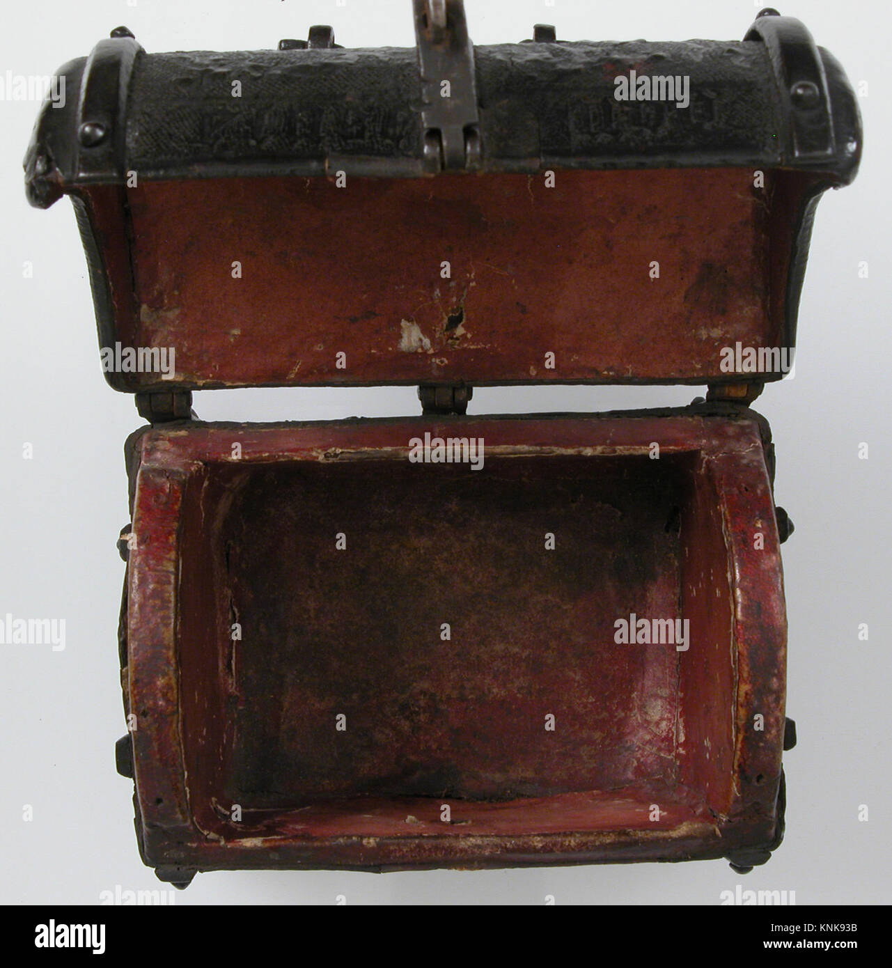 Coffret (small box), 15th-16th century, Eiropean, Medium: Cuir bouilli ...