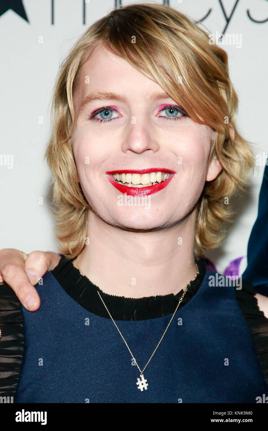 Chelsea manning hi-res stock photography and images - Alamy