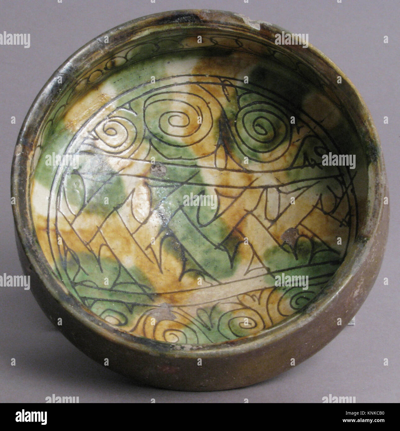 Glazed Earthenware Bowl, 12th-13th century, Byzantine Stock Photo - Alamy