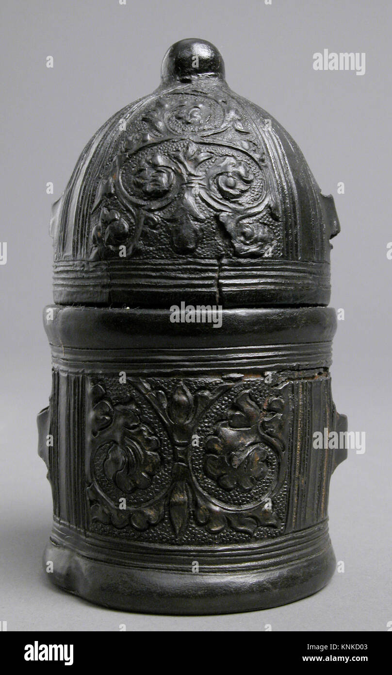 Box, 15th century, Italian, Medium: Leather (Cuir bouilli), on wood ...