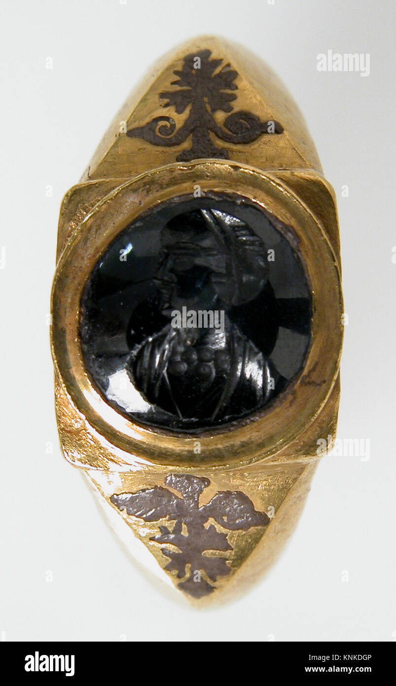 Finger Ring, 5th–6th century, Byzantine, Medium: Gold, with niello ...