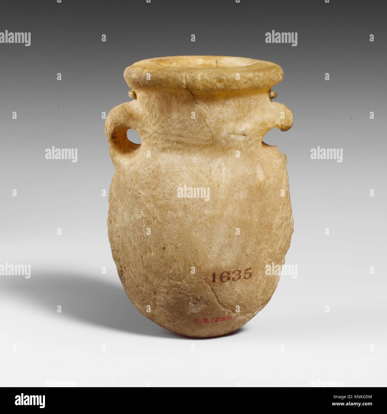 Alabaster Flask High Resolution Stock Photography and Images - Alamy