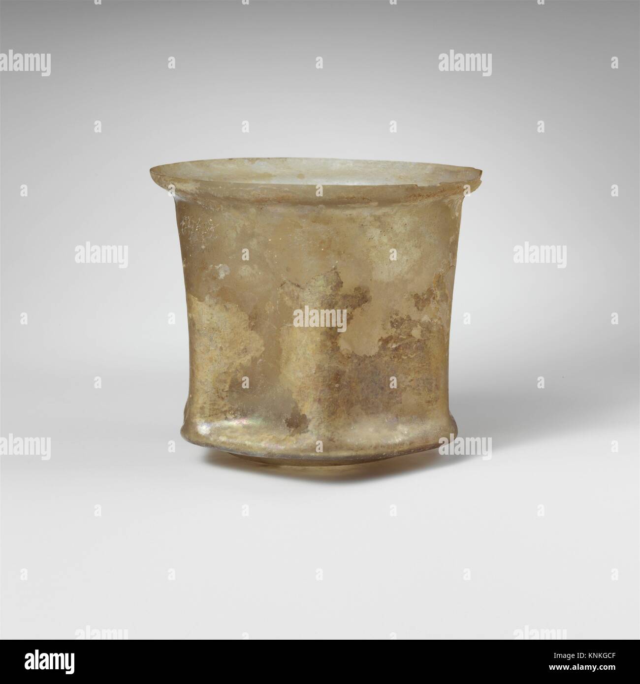 Short Beaker Culture High Resolution Stock Photography and Images - Alamy